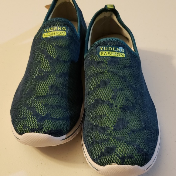 Yudeng | Shoes | Yudeng Limegreen Soft Shell Walking Shoes | Poshmark